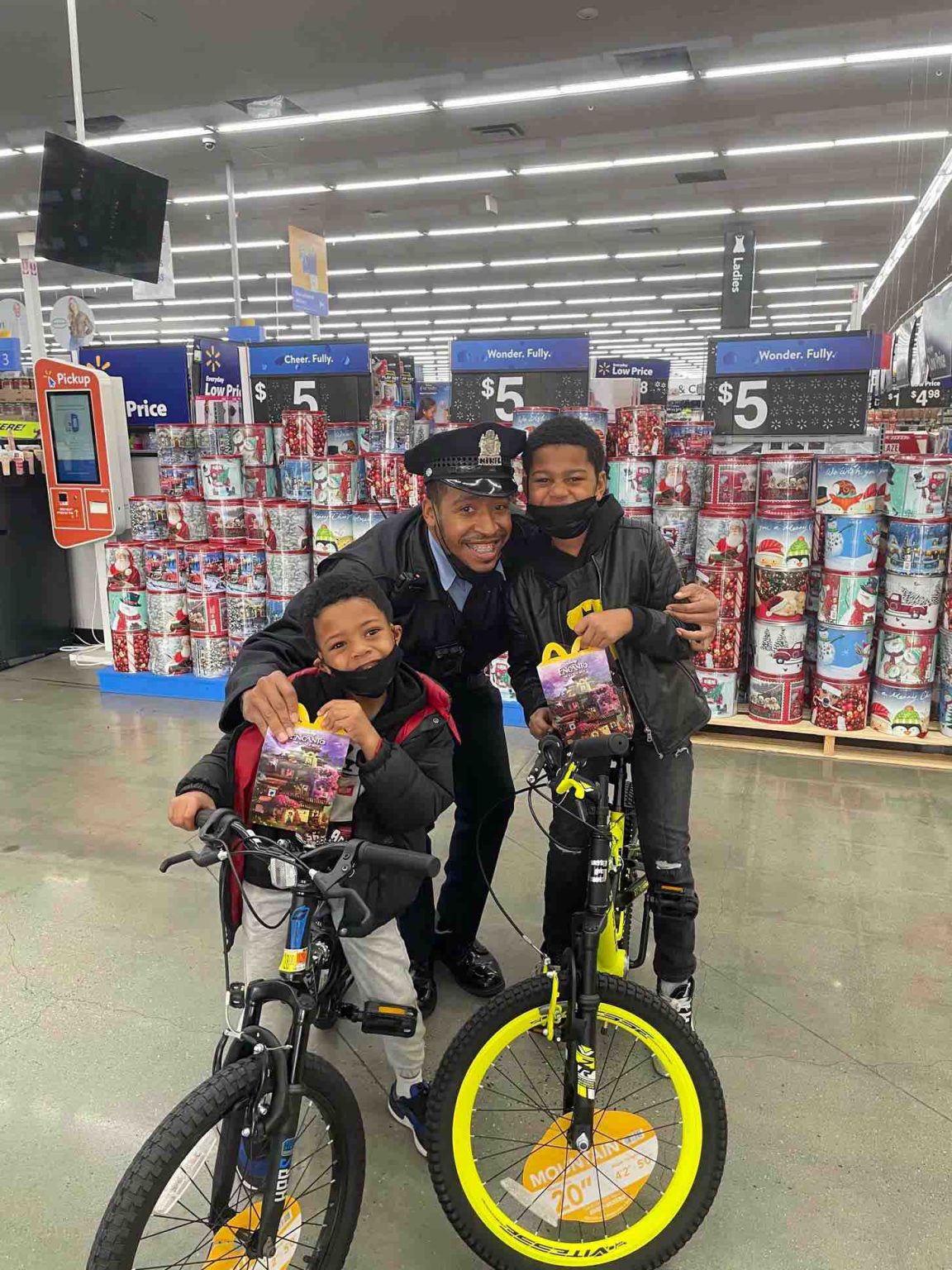 Shop with a Cop | Philadelphia Police Foundation